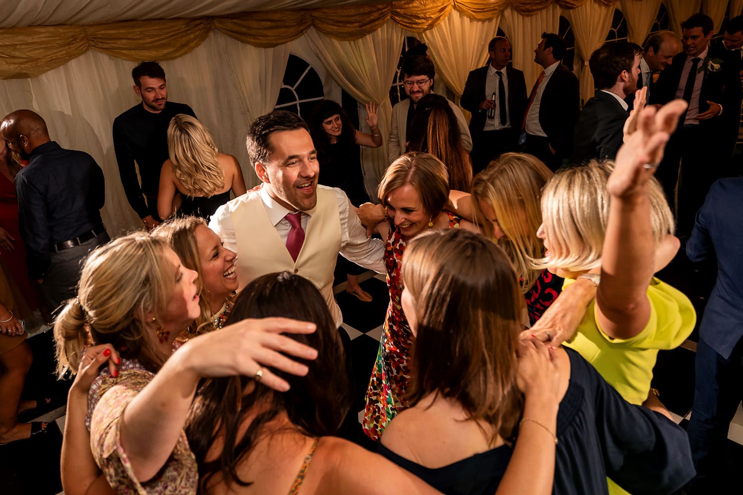 The Evening Party – Wedding Photography | Alex Buckland Photographer
